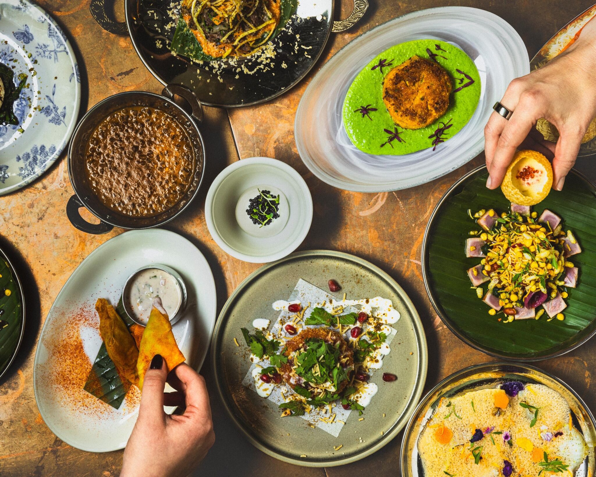 India’s hyllar Indien och Bicky Chakraborty – Goda Nyheter